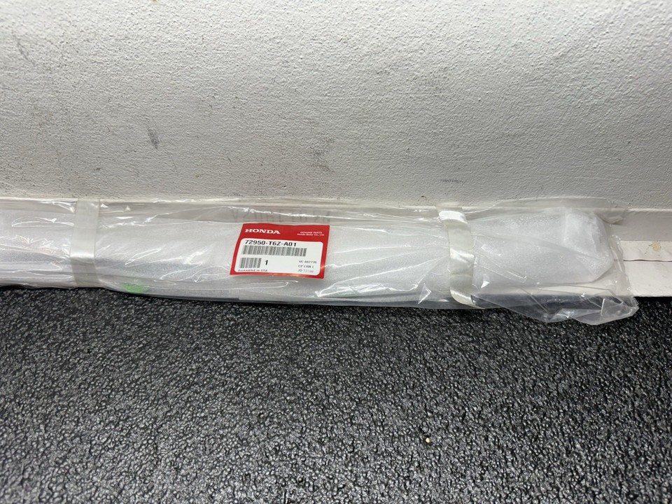 2017-2021 Honda Ridgeline Rear Left Door Belt Molding OEM 72950-T6Z-A01 ...