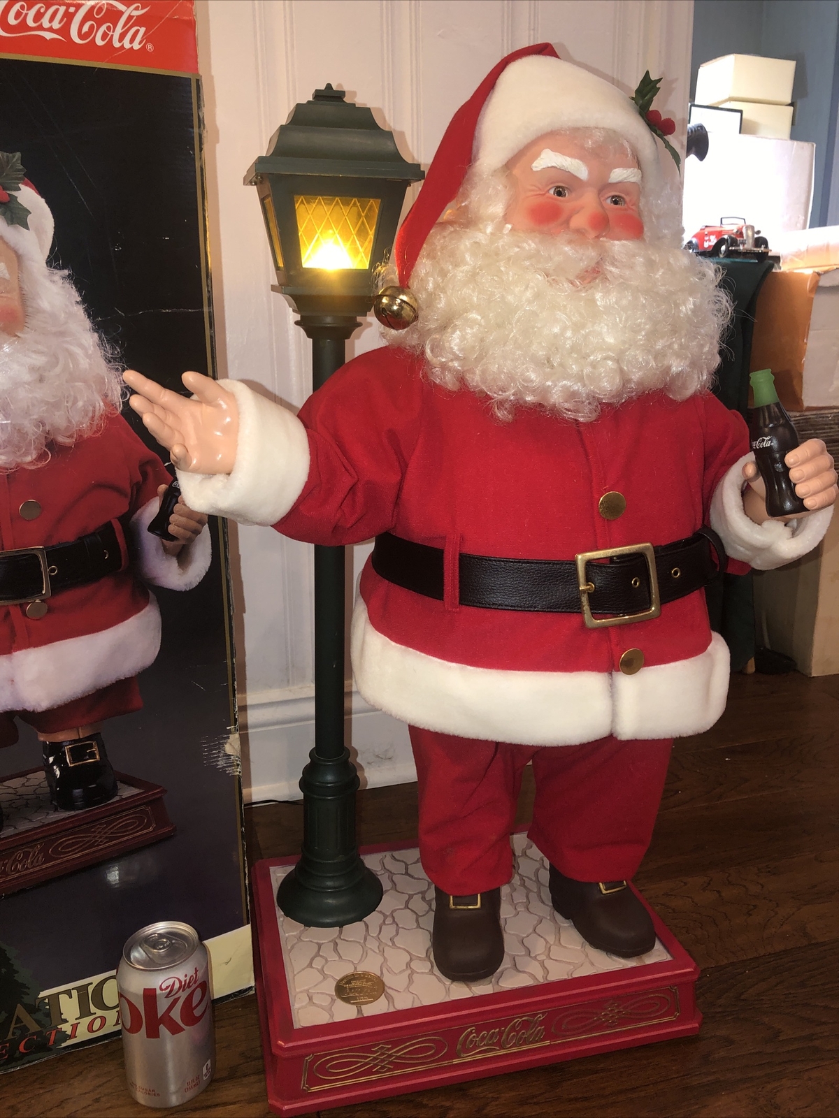 COCA COLA SANTA CLAUS ANIMATED LAMP POST 28 INCH w/BOX LIGHTS UP MOVES ...