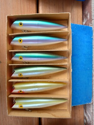 Vintage - Salmon Plug