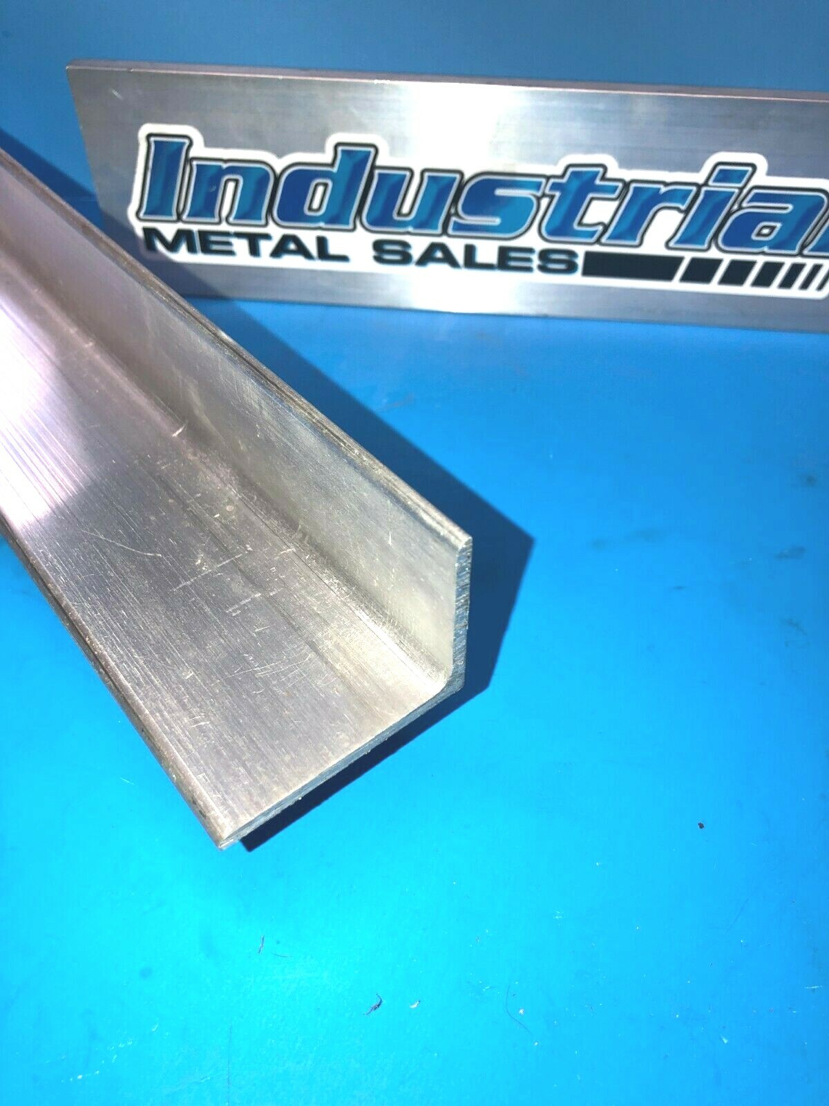 1-1/2" x 2" x 12" Long x 1/8" Thick 6063 T52 Aluminum Angle 1.5" x 2 ...