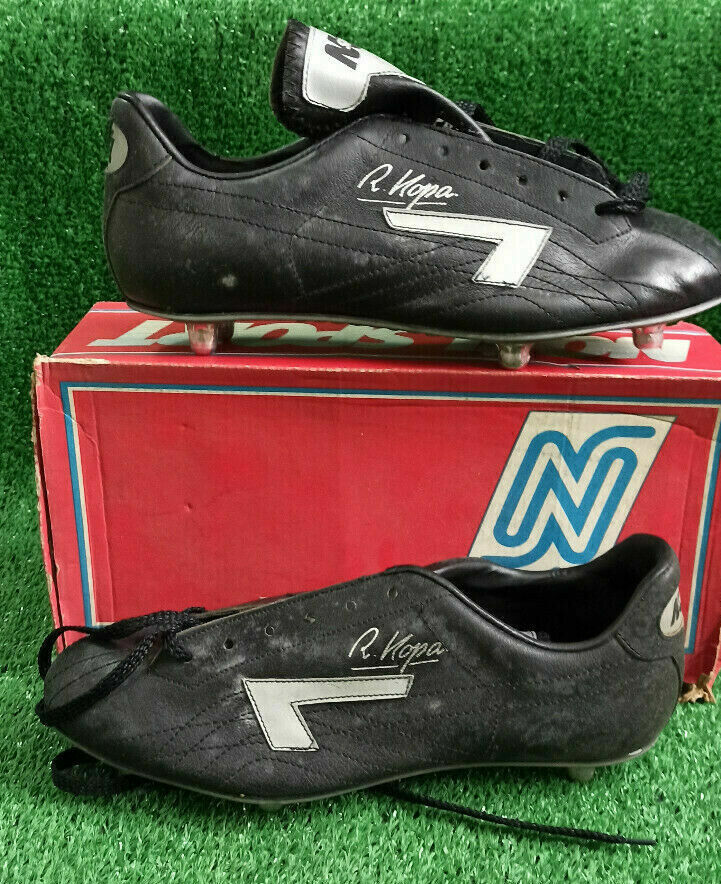 scarpe calcio vintage RAYMOND KOPA Real Madrid X90 France NOEL SIGNED ...