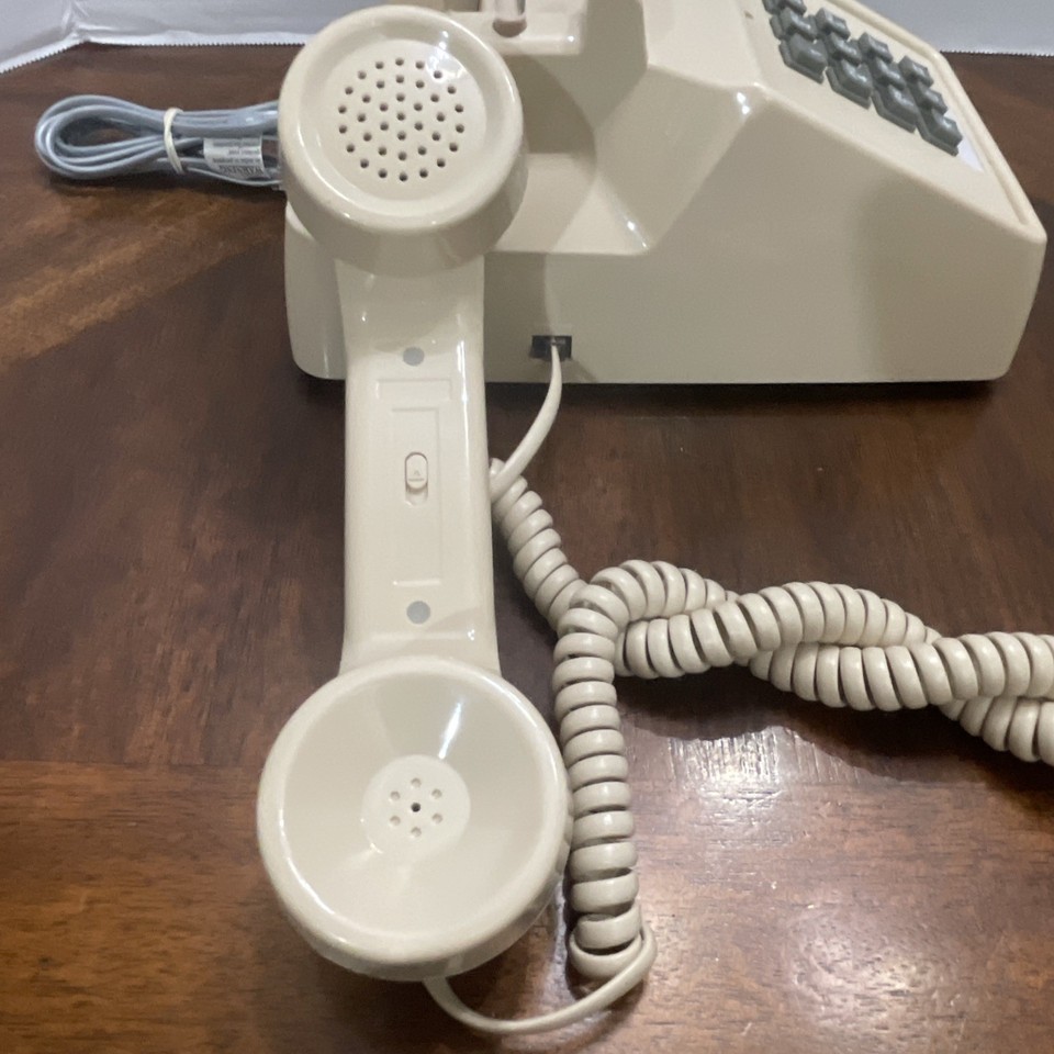 PETRO PHONE Beige/cream color Desk Phone with Handset CT-N8020 .CE | eBay