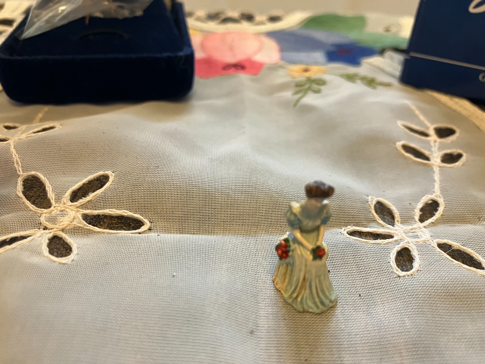 Goebel Olszewski Women's Series "ROSES" 614-P - in Box -1" tall Vintage ...