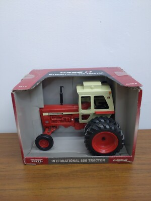 1/16 Ertl Farm Toy International Farmall 856 Tractor With Cab And Duals ...