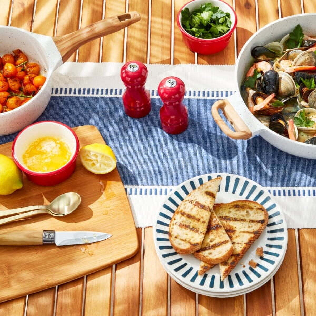 Oneida Entertain 365 12-Piece Artisanal Stoneware Dinnerware Set ...