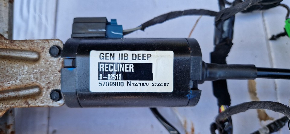 1999-2004 Jeep Grand Cherokee Power Seat Motors | 5709790 | Genuine OEM ...