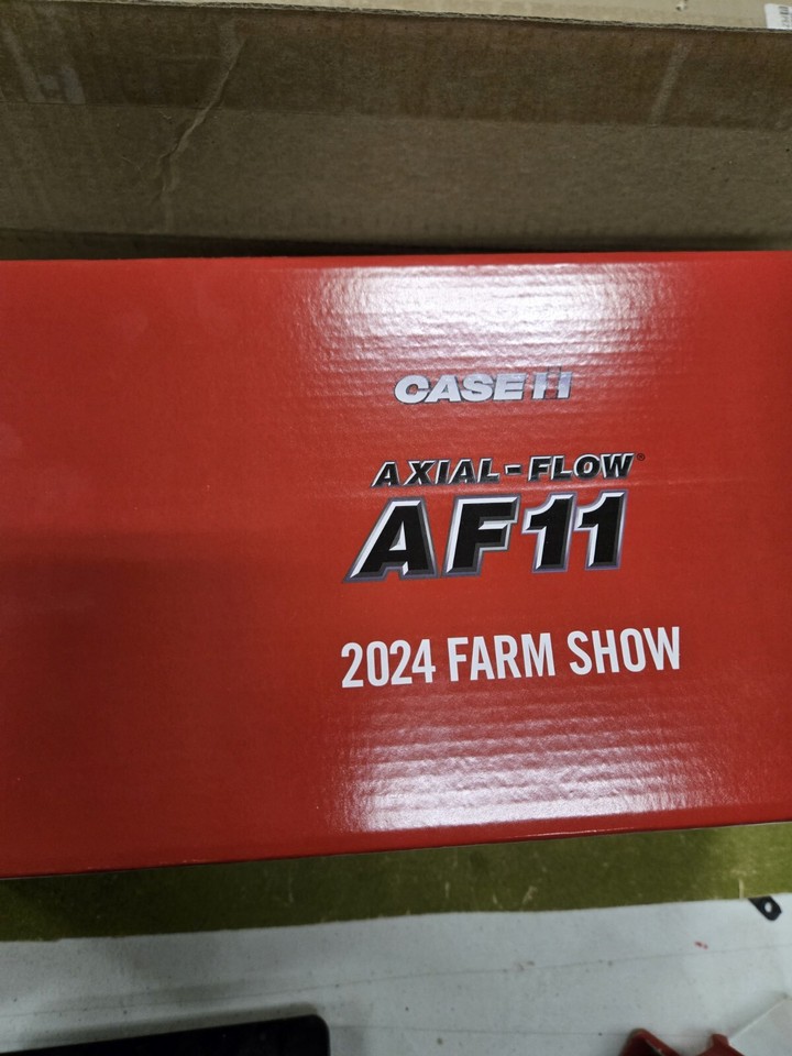 1/64 CASE IH AF11 TRACKED PRESTIGE *CUSTOM DUSTY* 2024 FARM SHOW ERTL ...