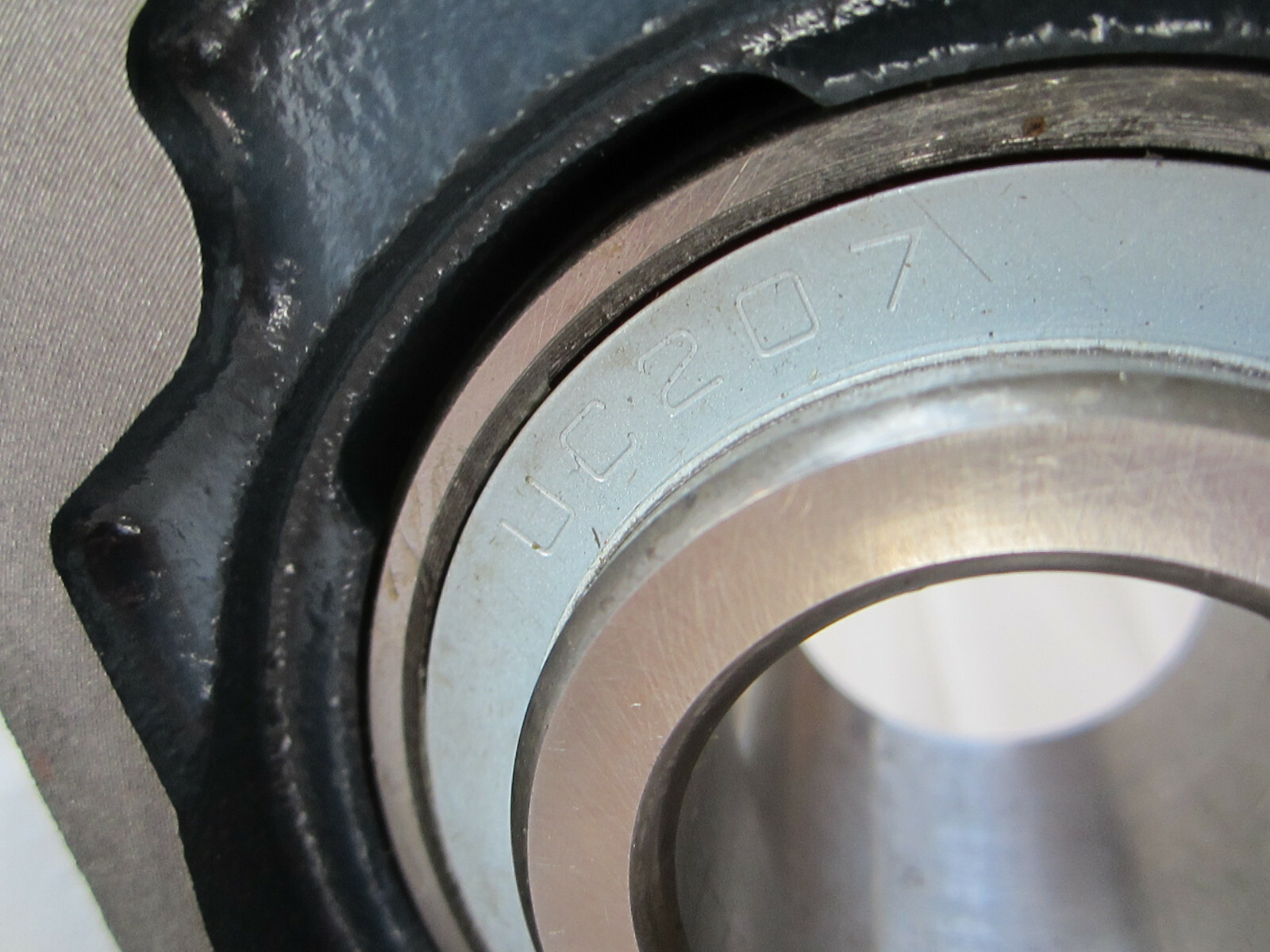 FYH MOUNTED D1K2 BEARING IN FYH FL207/CAST IRON HOUSING 1 5/16" | eBay