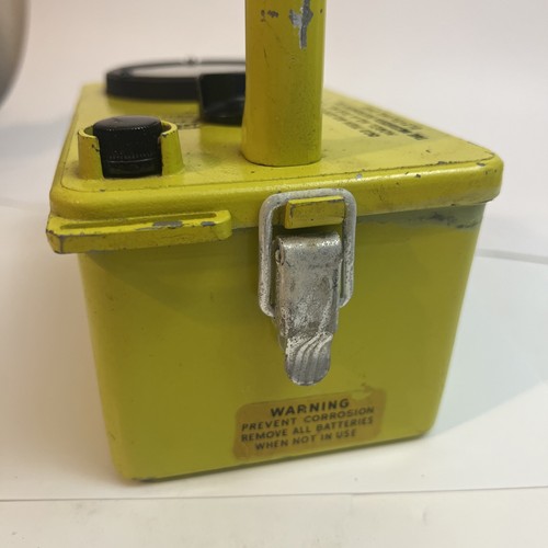 Vintage Victoreen CDV715 Model 1A Radiation Survey Geiger Counter ...