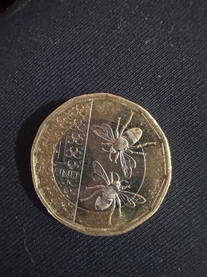 one pound coin two bees | eBay UK