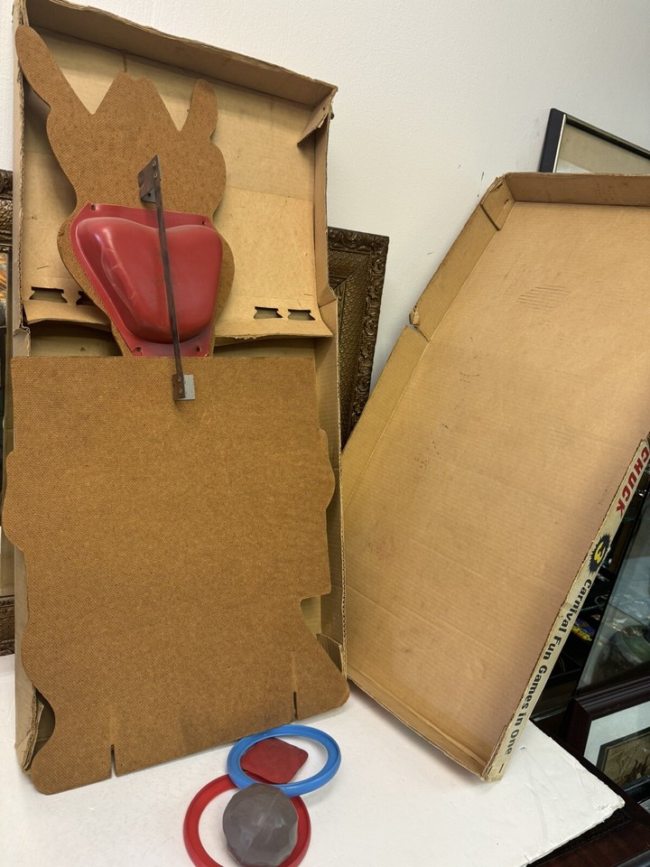 Vintage 1961 Hanna Barbera Huckleberry Hounds Huckle-Chuck 3 Carnival ...