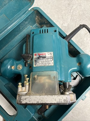 Makita Model 3620 Plunge Router with 2 wrenches and case | eBay