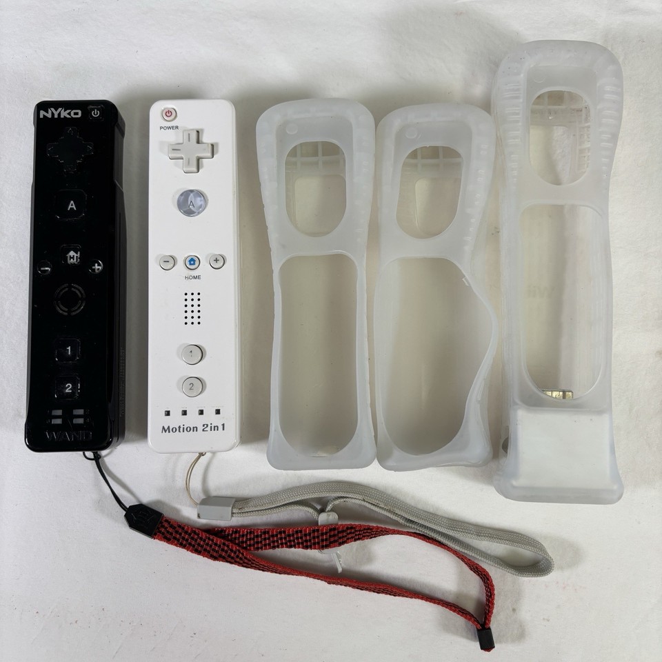 Nintendo Wii Remote Plus White Controller + Black Nyko & Silicone Case ...