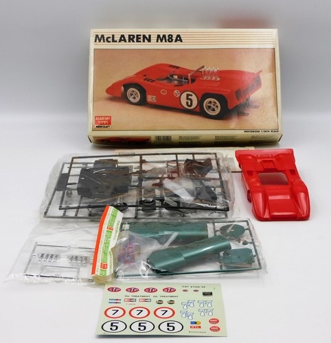 Academy Minicraft McLaren M8A Motorized Model Car Kit 1:24 Ref. CA003 ...