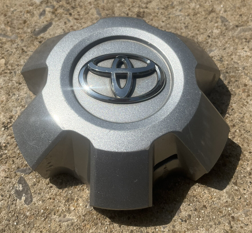 2014-2023 Toyota 4Runner (1) Single Silver Center Cap Hub Cap 4260B ...