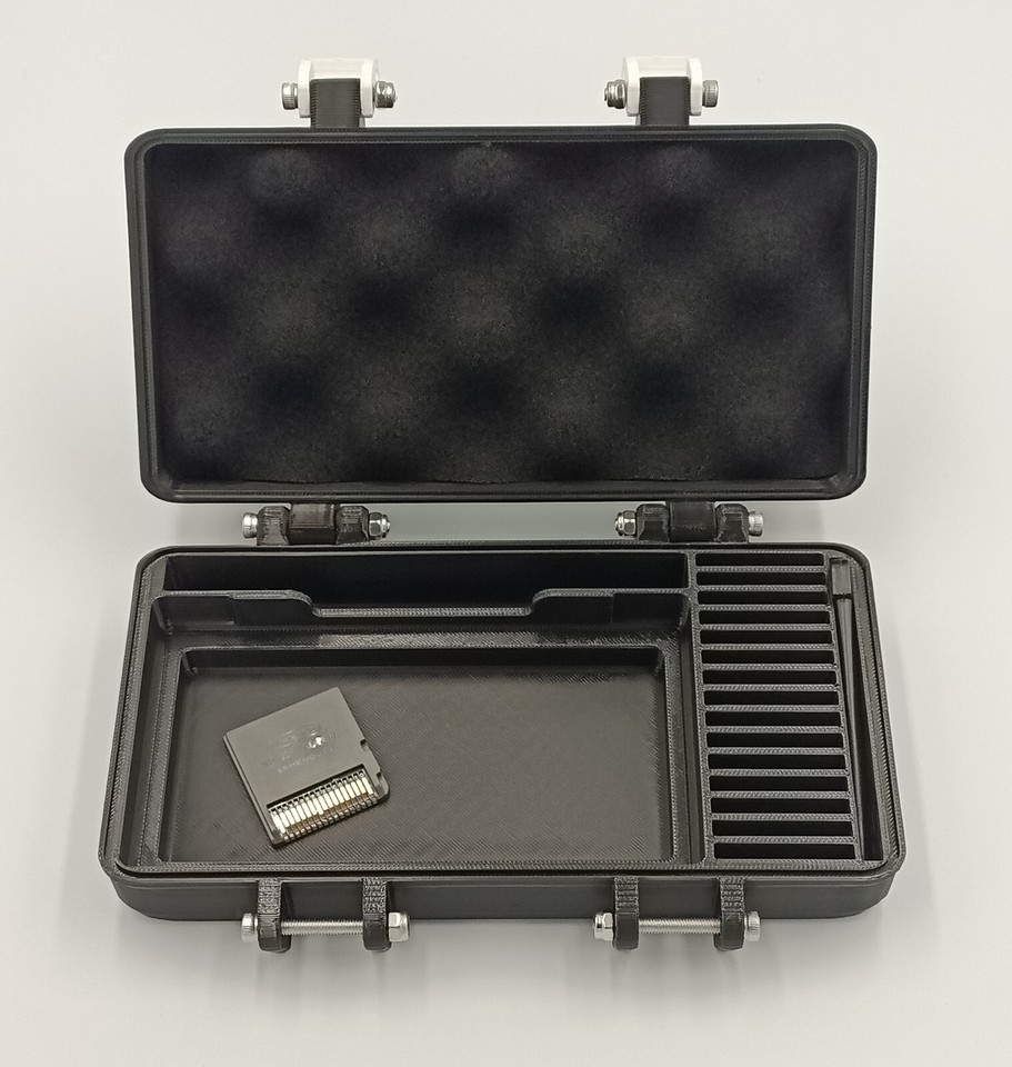 Protective Carrying Case for Nintendo DSi - Holds 15 Games and USB ...