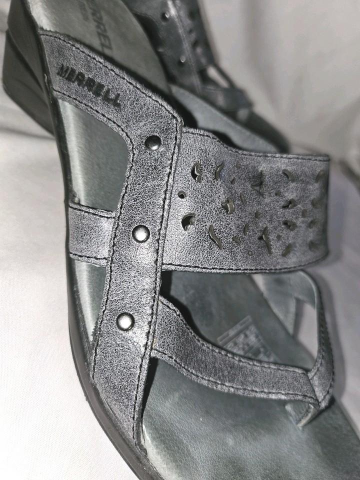 Merrell Sandals Women's 11 Thong Slides Black Gray With Cutouts 2" Heel ...