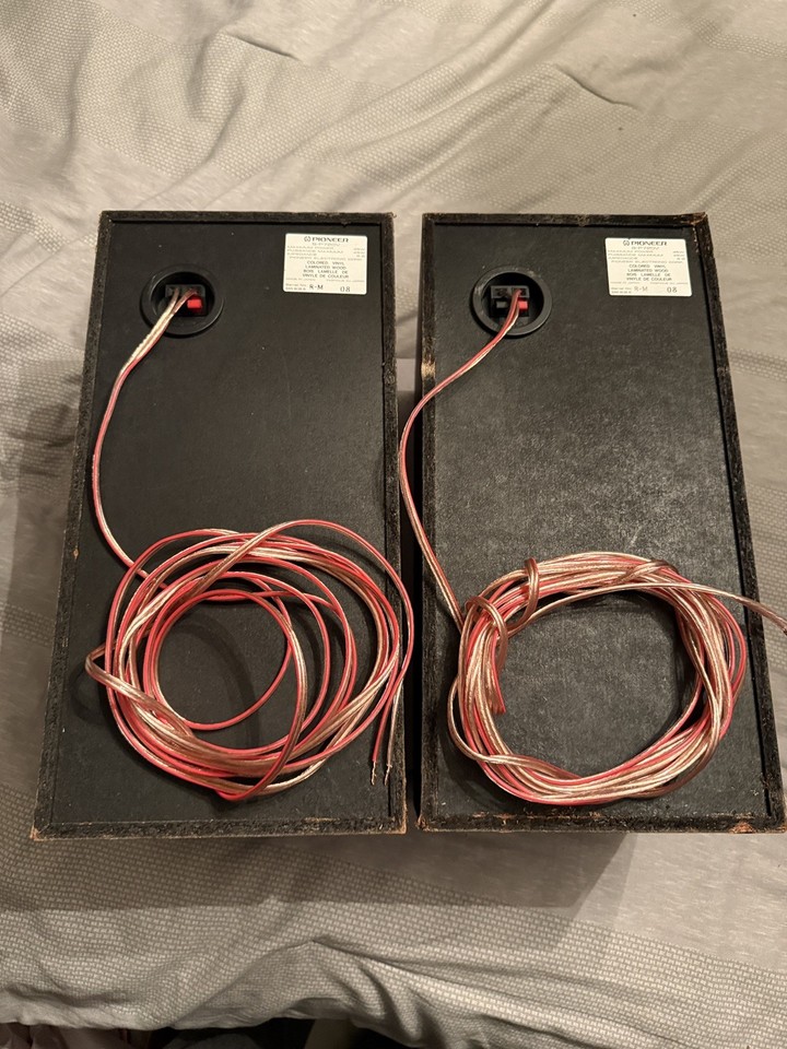 Pair 2 VINTAGE Pioneer S-P720D SPEAKER SYSTEM. 90 w. Not Tested. Parts ...