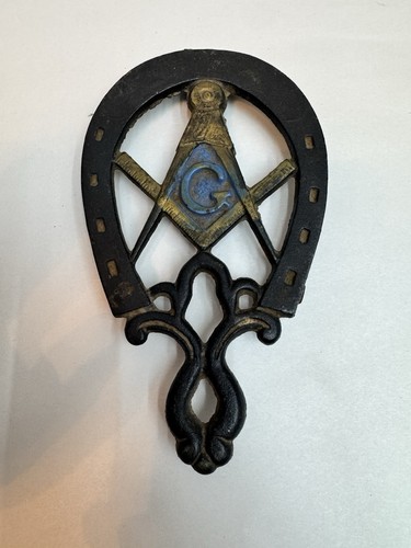 Masonic Freemasons Trivet Painted Cast Iron Horse Shoe Hot Plate ...