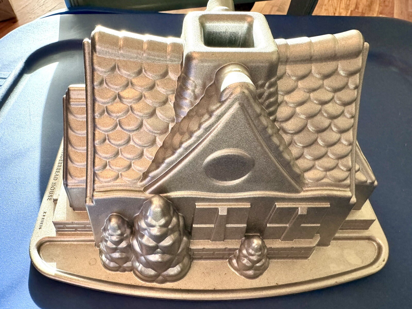 Nordic Ware Gingerbread House cake pan 9 cups 2.1 liters USA | eBay