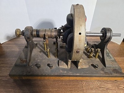 Antique Universal Scientific Co. Electric Motor Cat. No. 700 Dynamo | eBay