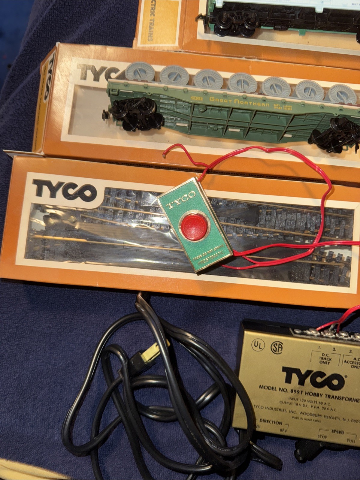 Lot of Vintage Tyco HO Trains, Tracks, and Cars With Boxes. | eBay