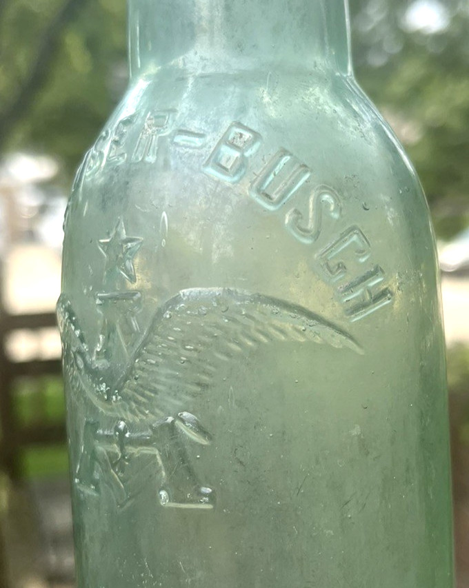 NICE AQUA ANHEUSER BUSCH BEER BOTTLE W/PICTURED EAGLE 1910'S ERA DUG L@@K