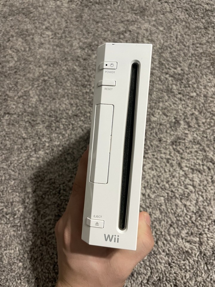 Nintendo Wii Console with Remote, Nunchuck, & 4 Games | eBay