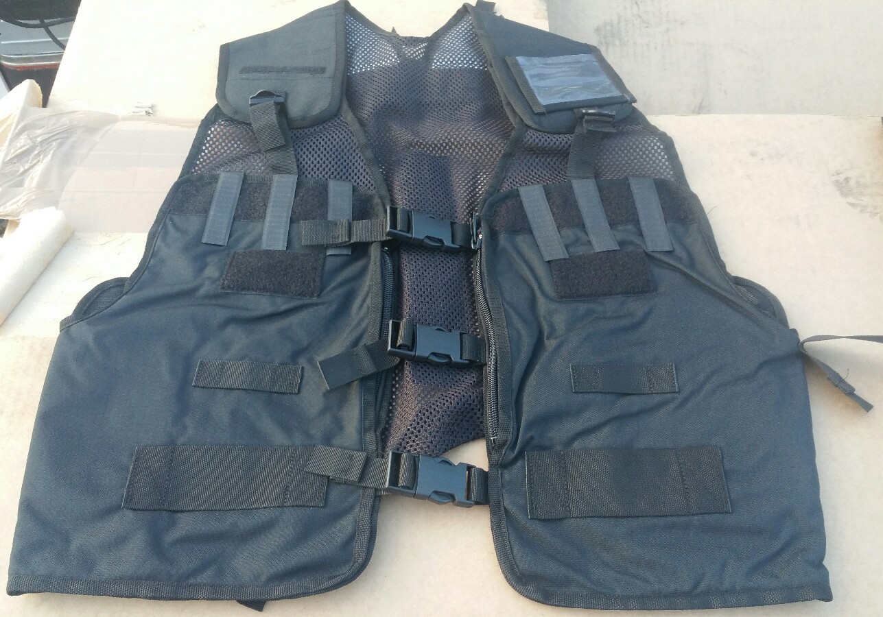 New Camelbak 4.0 CBRN Police UKSF Black Vest Hydration Kit Respirator ...