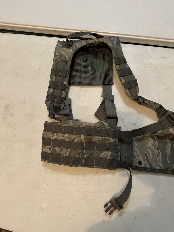 Medium Gen 3 GCS Warrior H Vest Load Bearing Vest LBV USGI Air Force ...