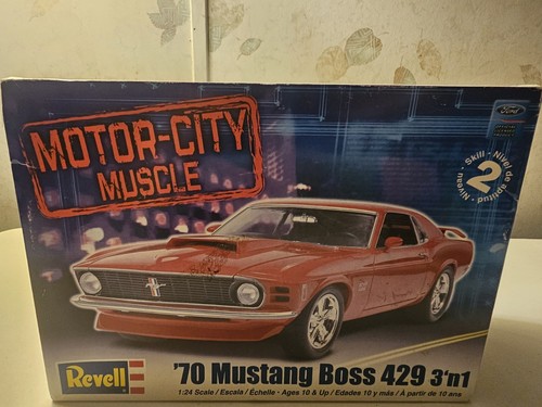 Revell Motor City Muscle 70' Mustang Boss 429 3' n 1 Model Kit ...
