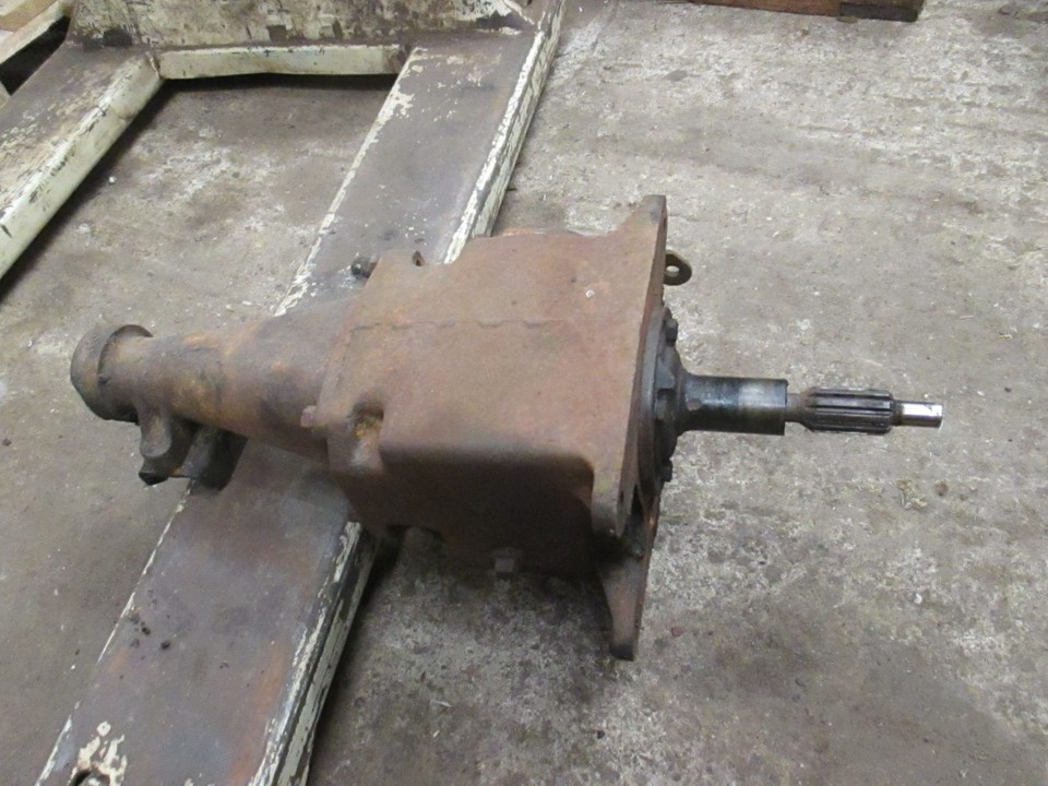 CHEVROLET 235 STRAIGHT SIX 3 SPEED GEARBOX TRANSMISSION | eBay UK