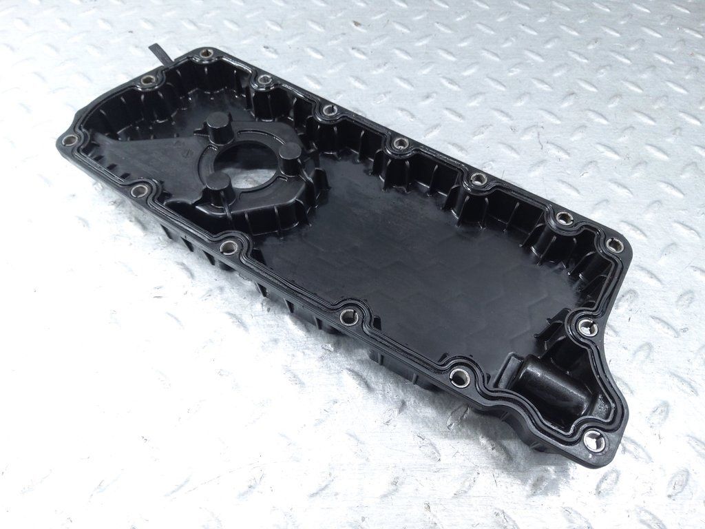 2017 Mercedes-Benz C AMG W205 4.0 Oil sump A1770100000 A1770142700 ...