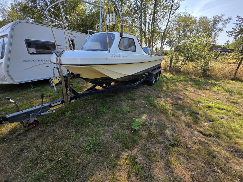 Pilot 520 17ft Eith Trailer 90hp Outboard | eBay UK