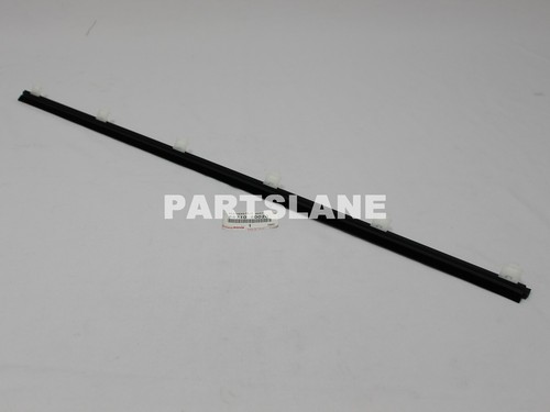 Toyota Land Cruiser OEM Front Outer Left LH Door Glass Weatherstrip ...