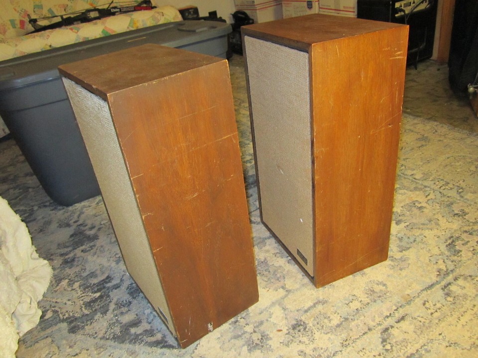 KLH MODEL 32 WALNUT Floor Speakers Pair 8-OHMS Made in USA! | eBay