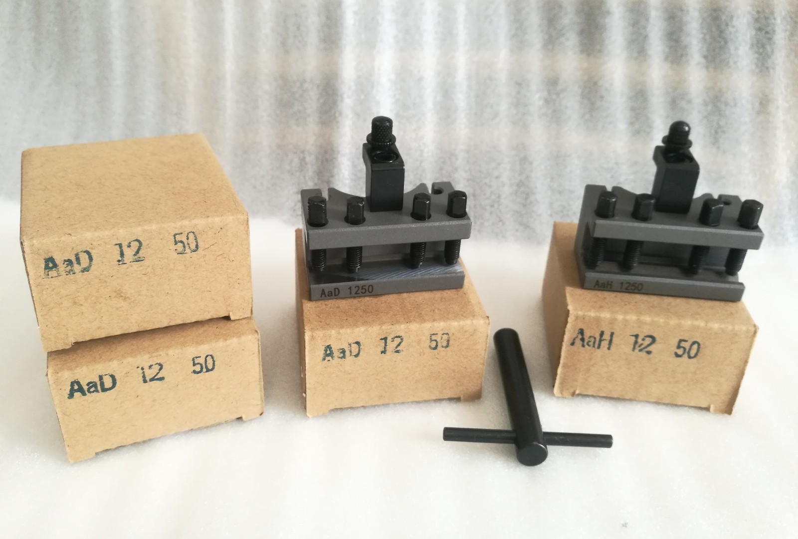 Multifix Aa Tool Post and Holders & 12MM 8PCS High Speed Steel Turning ...