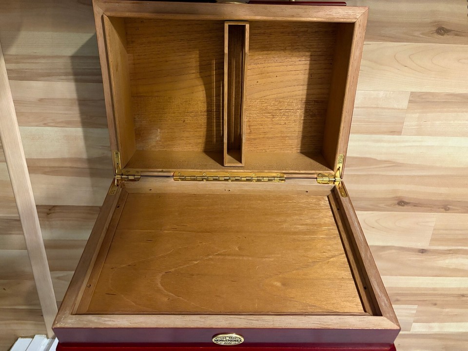 Thompson & Co 1915 Glass-Top Nautical Desktop Cigar Humidor | eBay