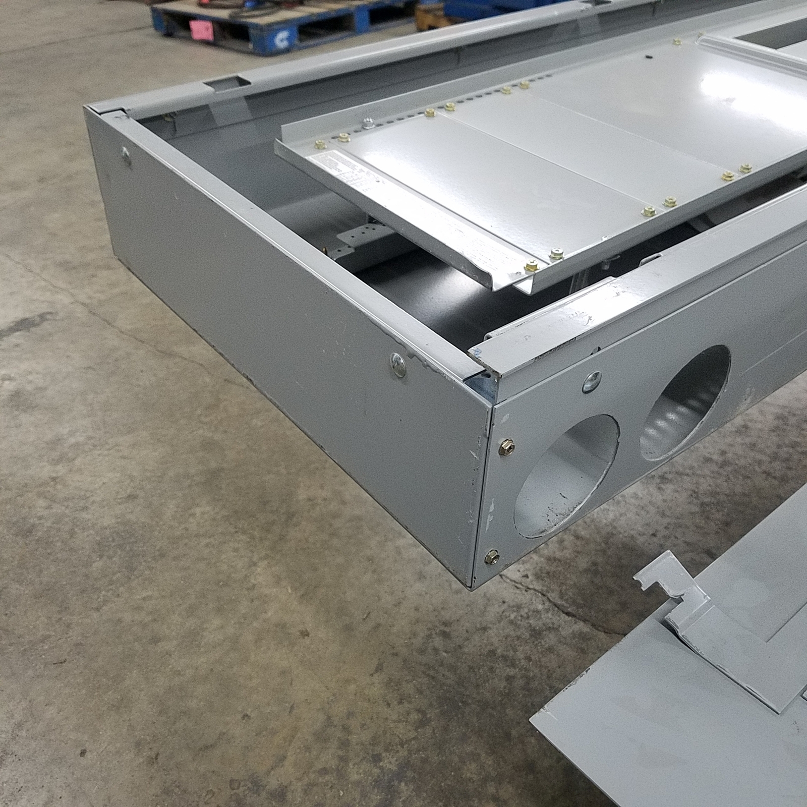 Eaton PRL2a Pow-R-Line Panel Board, 400 AMP, 380/220 Vac, 3PH, 4W, # ...