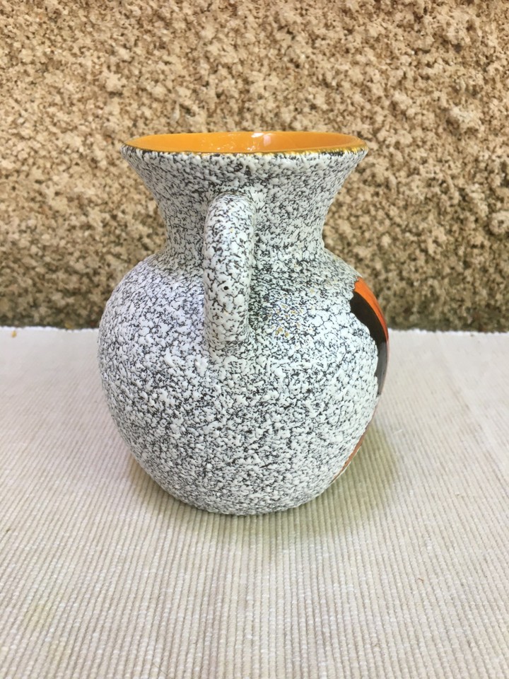 Petit vase vintage Vallauris, signé TESS, profil de femme au foulard ...