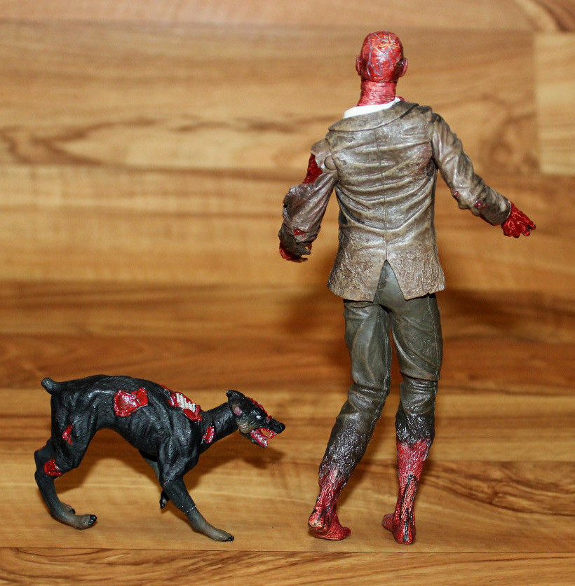 Resident evil Crimson Head Zombie with Cerberus Dog Action Figure Neca ...