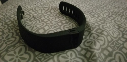 Poor Working Fitbit Charge Wristband FB404 Activity Tracker B913 for ...
