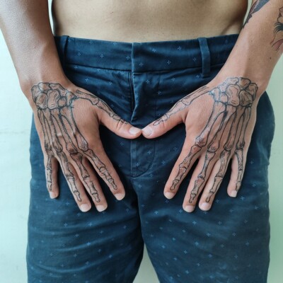 Skeleton Hands - Skeleton Bones Hands Temporary Tattoo / Coco Hands ...