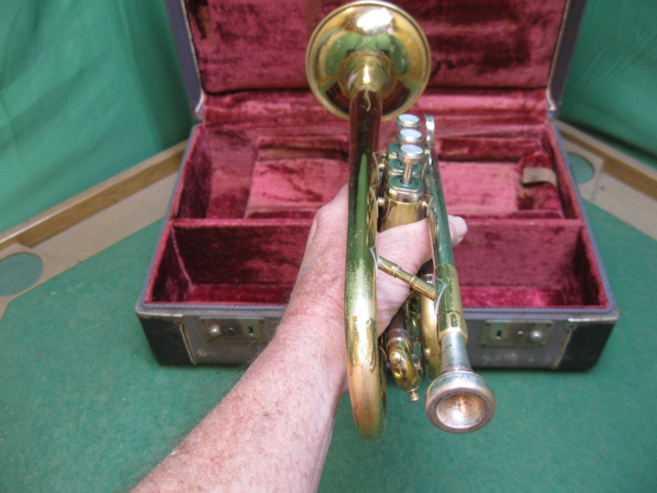 York Super Custom Cornet 1957 - Reconditioned - Case and York Al-Tru MP ...