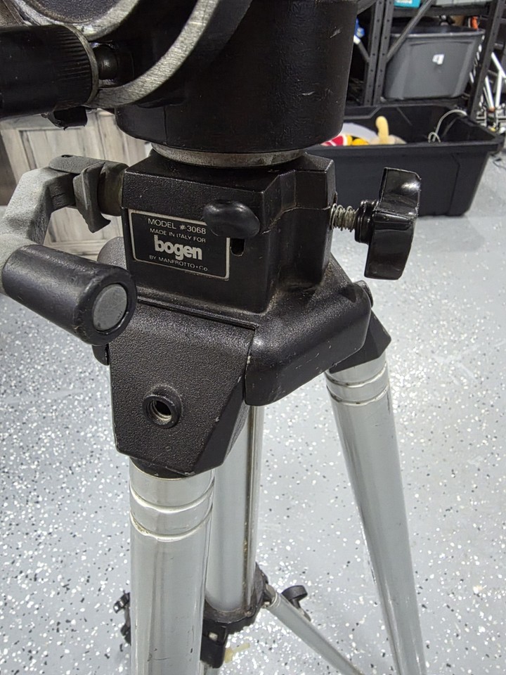 REDUCED Manfrotto Bogen 3001 Tripod & Manfrotto 3068/116 head | eBay