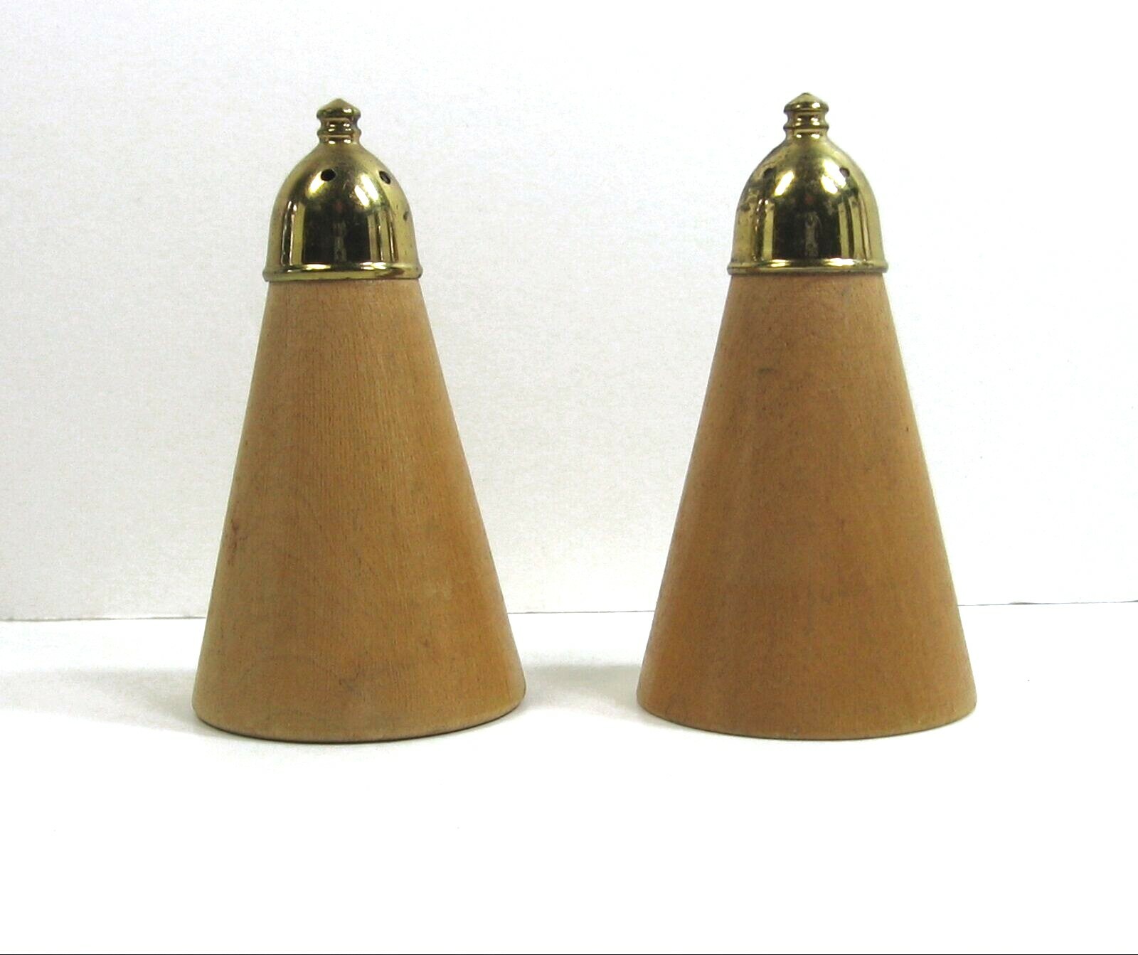 MODERNIST OOD CONE SHAPE Salt and Pepper Shakers Set Vintage Goldtone ...