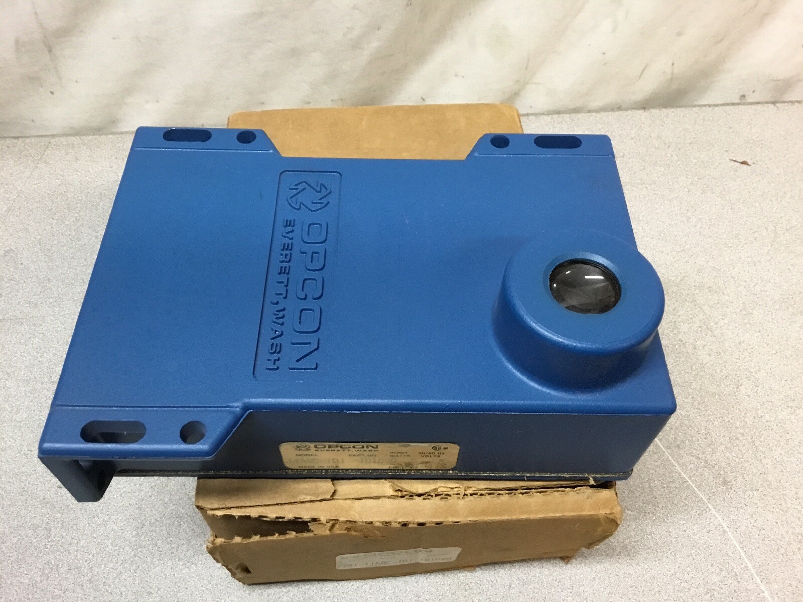 NEW Opcon 1140C-101 Photoeye Sensor; 101080, 115V, 50/60Hz | eBay