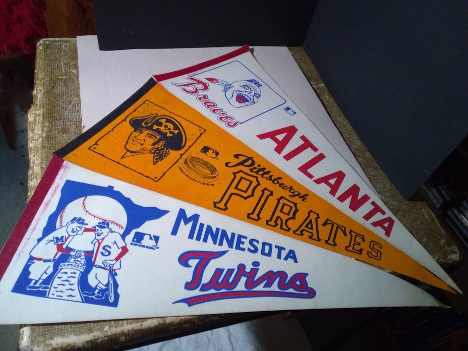 Lot of 6 Vintage MLB Pennants - Dodgers, Giants, Padres, Pirates ...