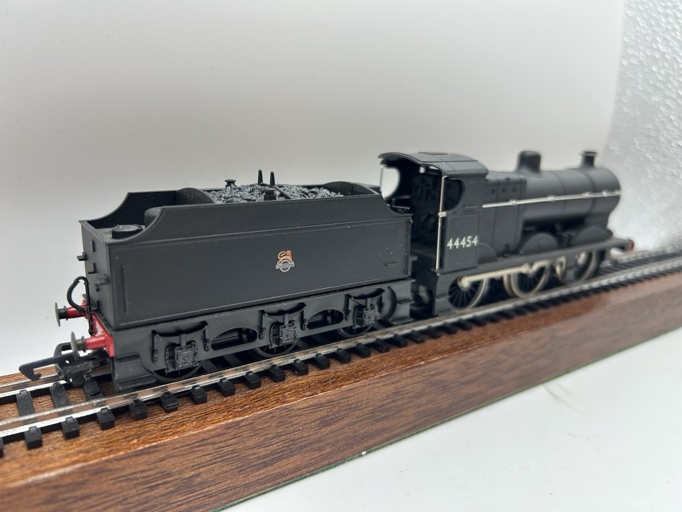 OO Airfix Fowler 4F Class 0-6-0 Steam Locomotive BR Black - (EXCELLENT ...