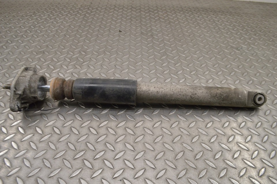 Porsche Panamera 4.8 GTS 2014 RHD Rear Right Shock Absorber 97033306107 ...